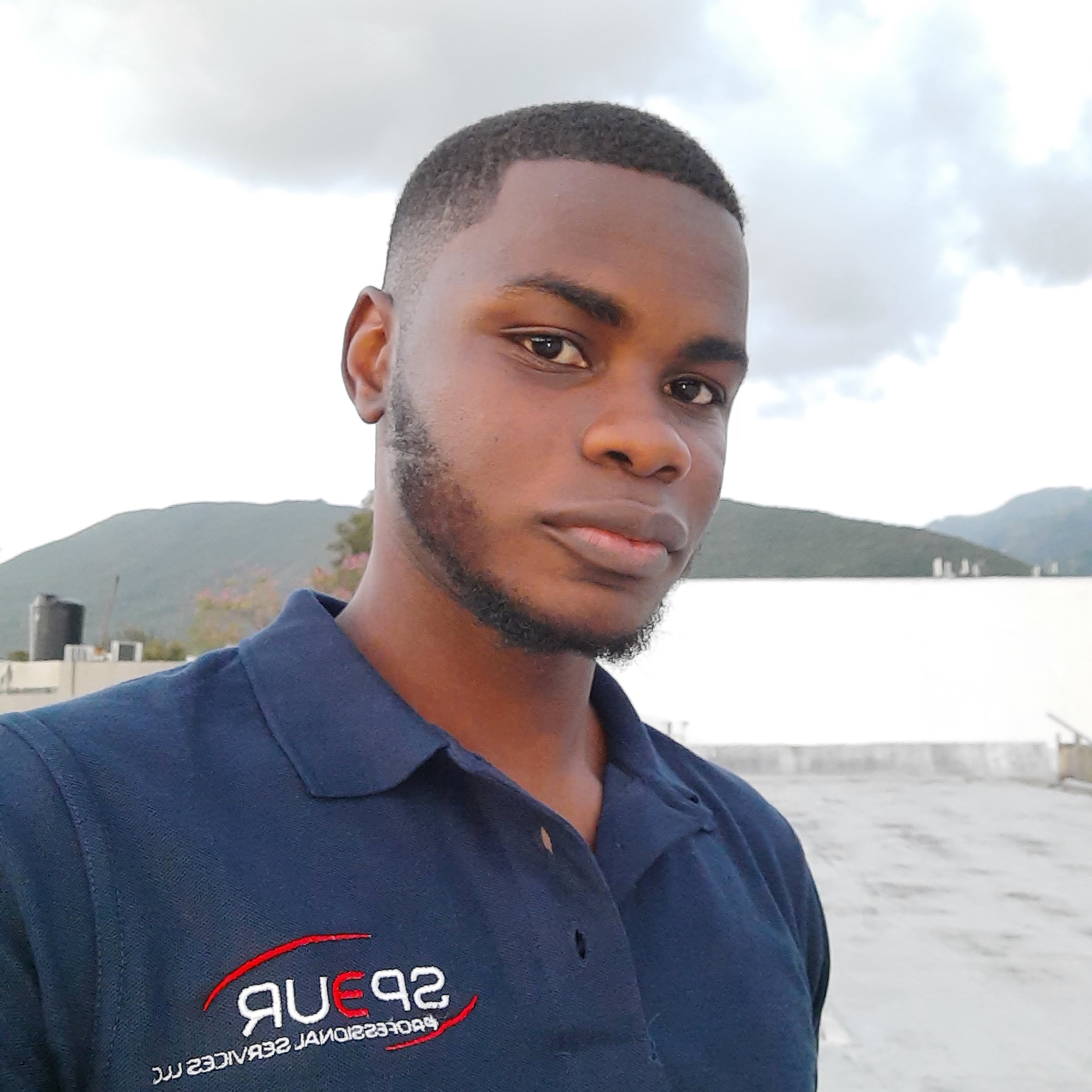 Javier Bryan - Software Developer | Electronics Enthusiast